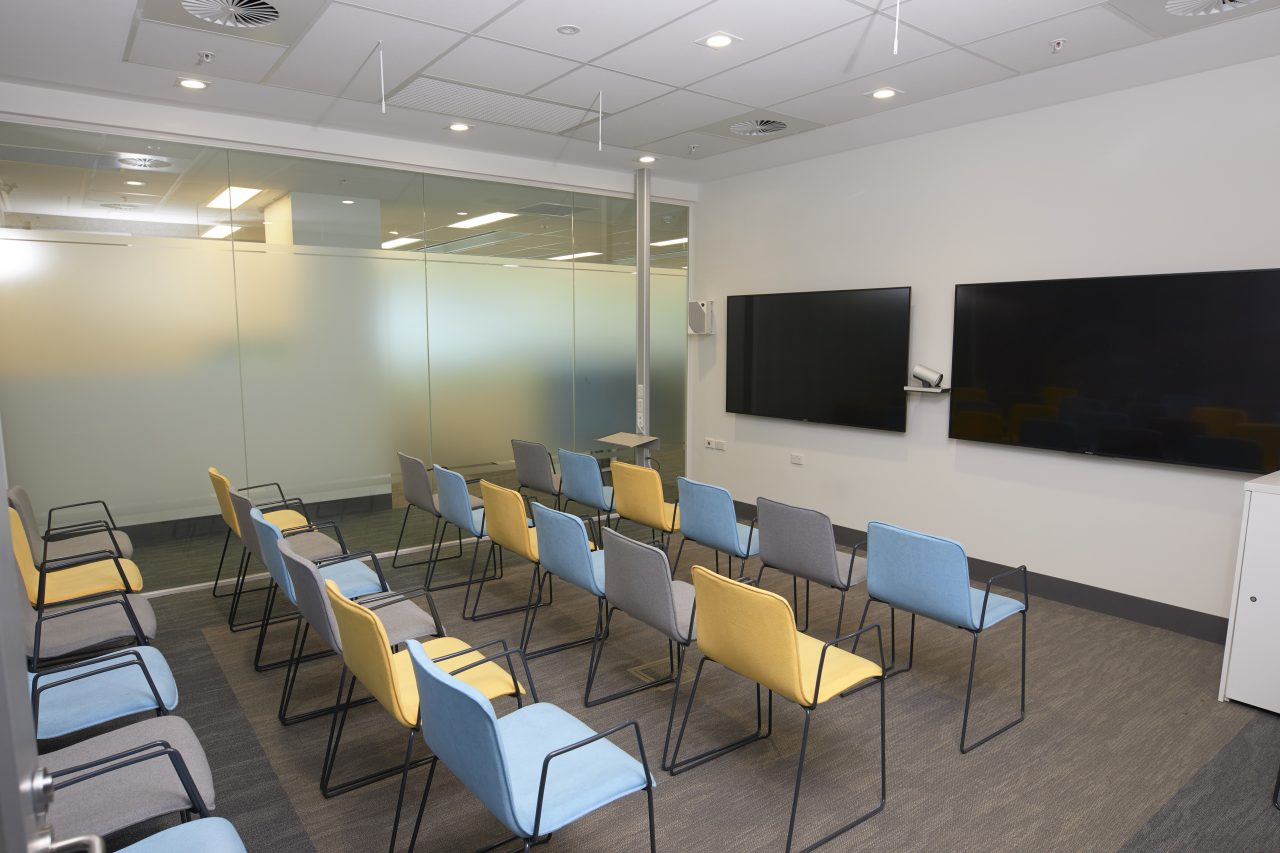 Level 5 Debriefing Room - Monash Children's Hospital